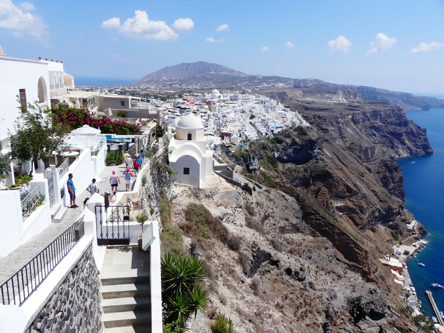 Decouvrir Fira, la capitale de l'ile de Santorin en Grèce